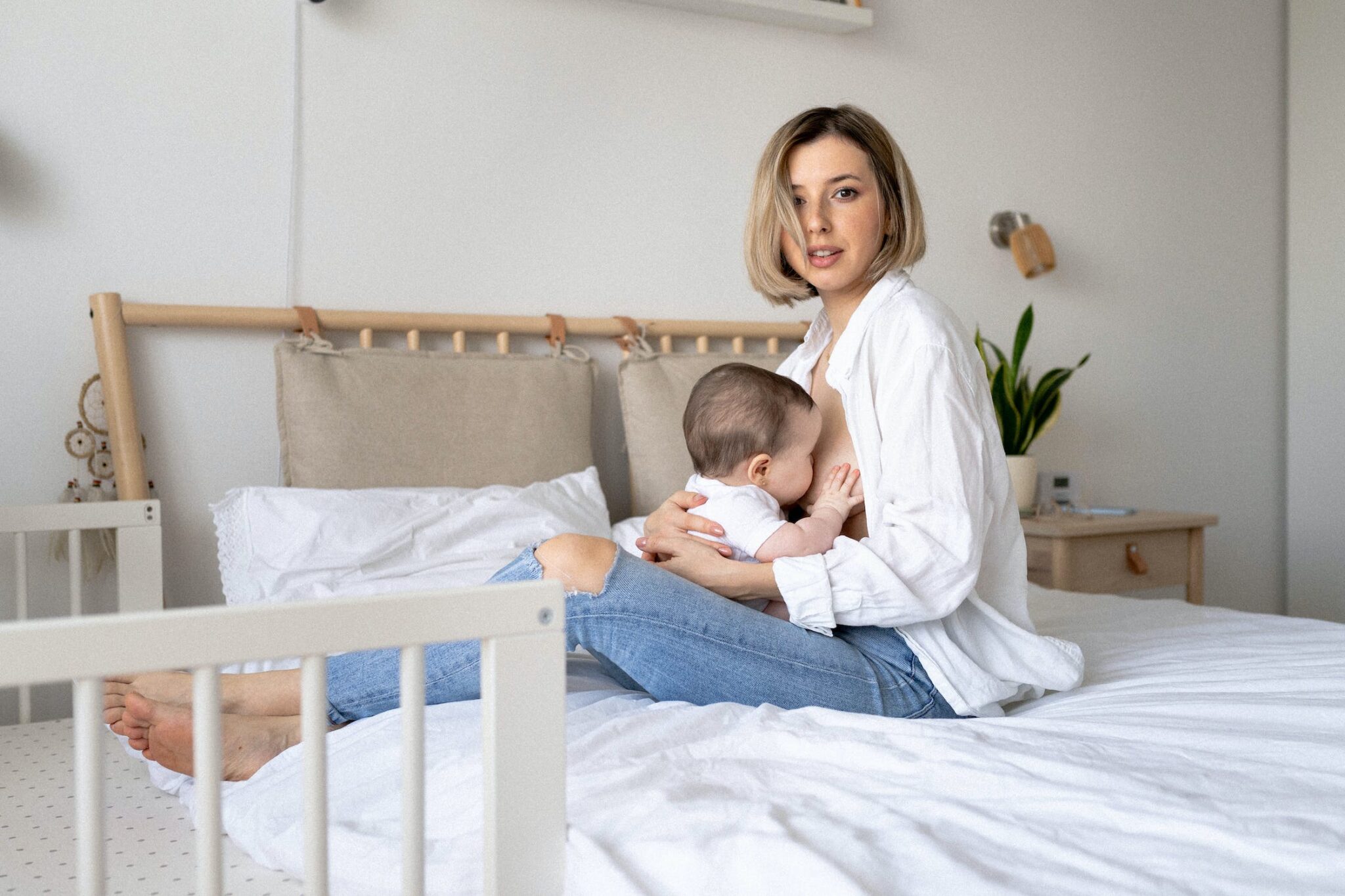 Breastfeeding and pumping: mastitis symptoms, treatment, and prevention ...